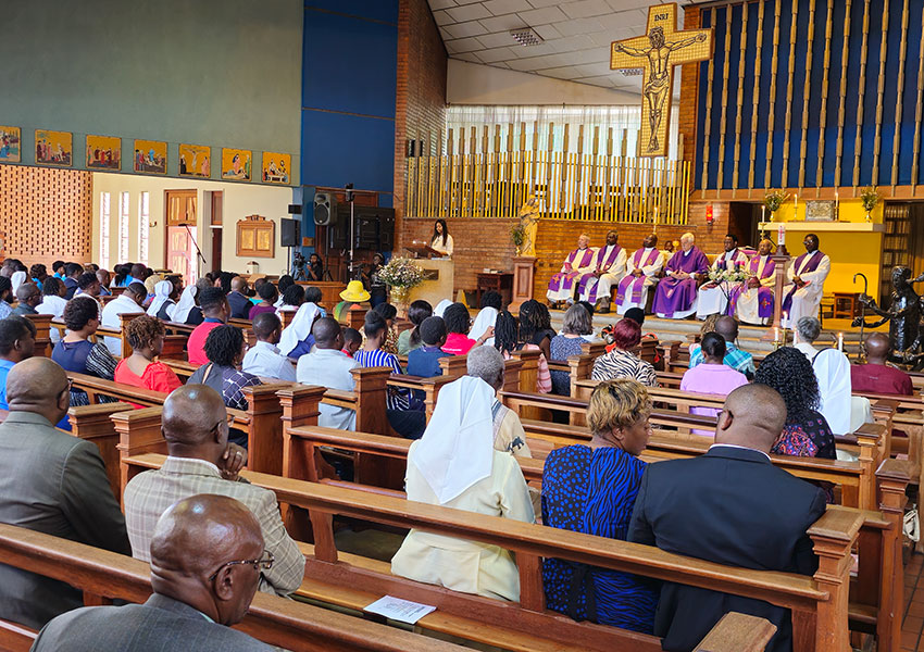 Fr General visits St George’s College, Zimbabwe - The Society of Jesus